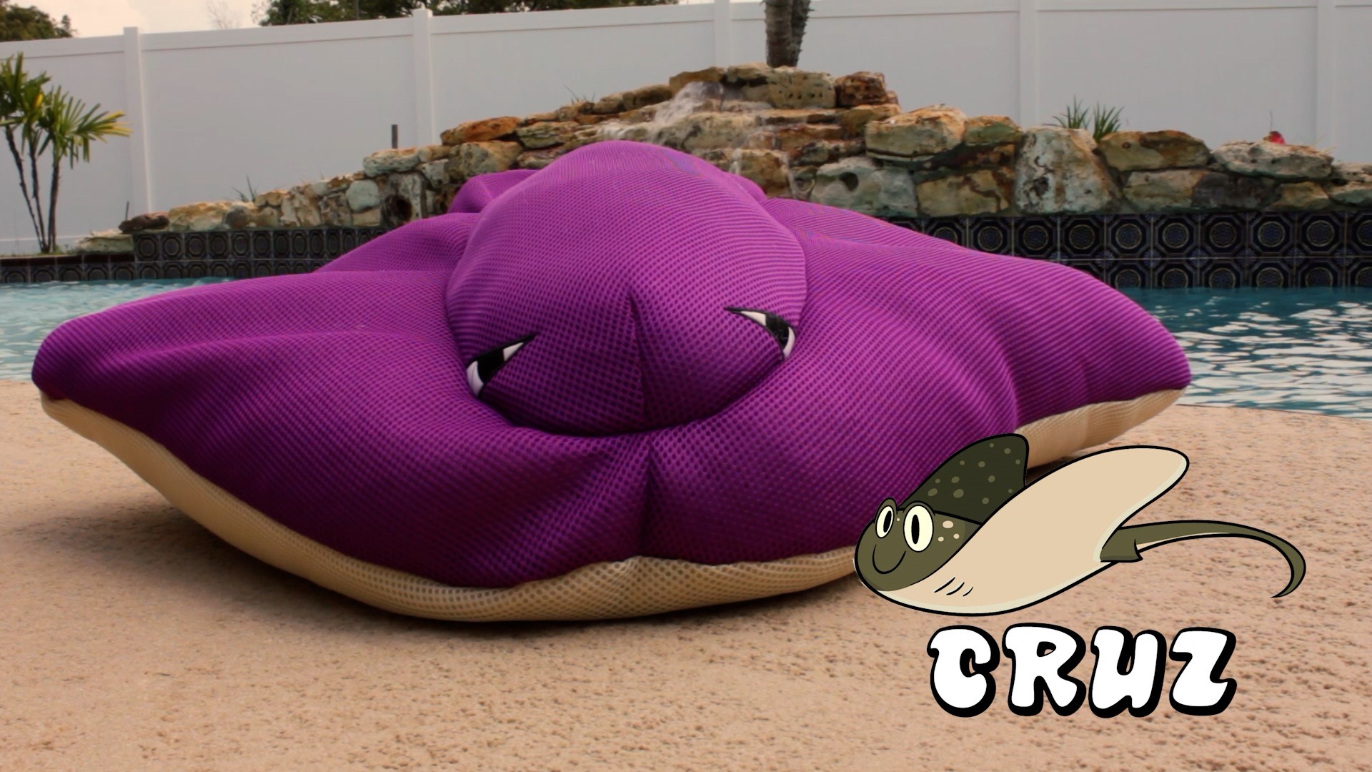Cruz Seaside Rider Stuffed Floating Stingray | Royal Swimming Pools